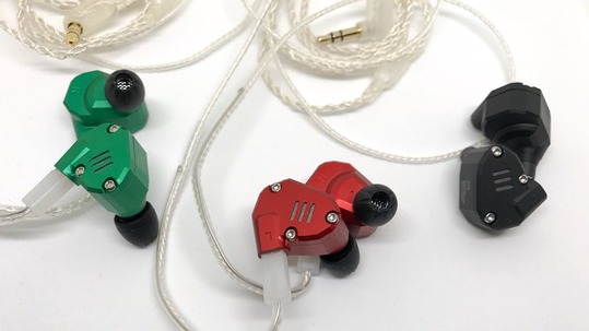 KZ ZS6」デザインも価格も音質も非常識すぎる話題の中華イヤホン KZ ZS6」デザインも価格も音質も非常識すぎる話題の中華イヤホン