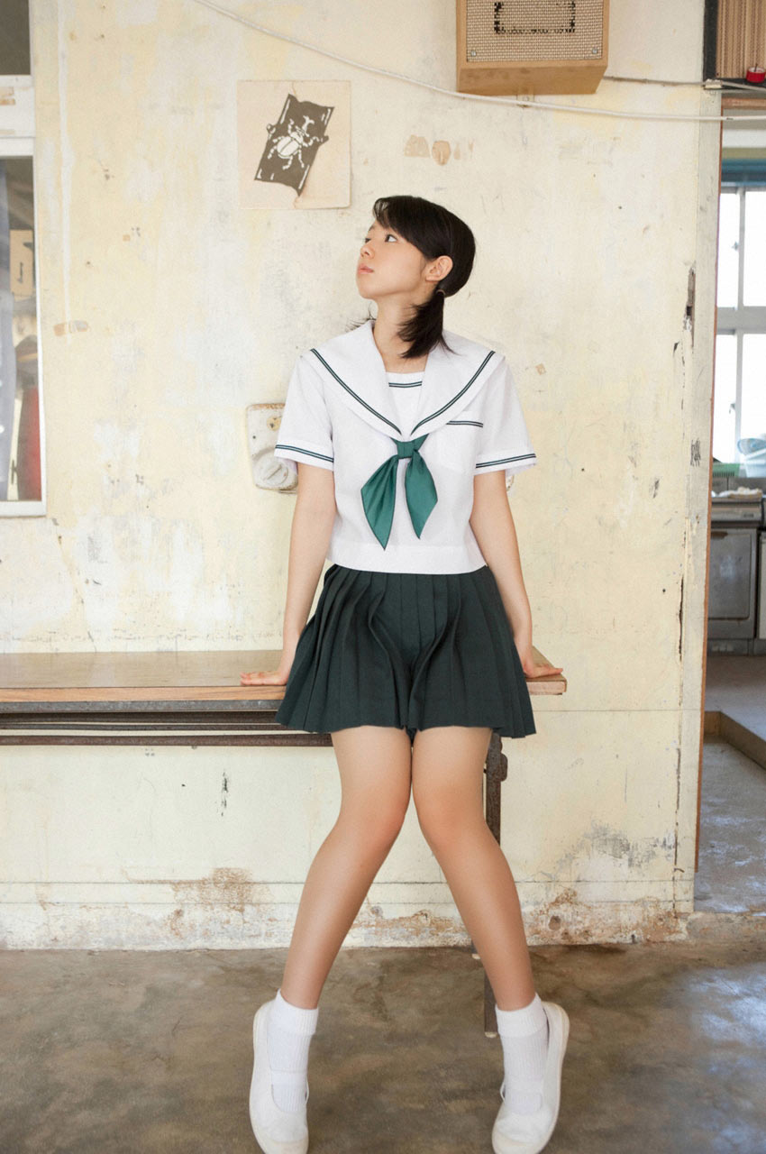 女子校生の制服に欲情するjkエロ画像 フェチ神 八百万～フェチ・エロ画像～ 7556