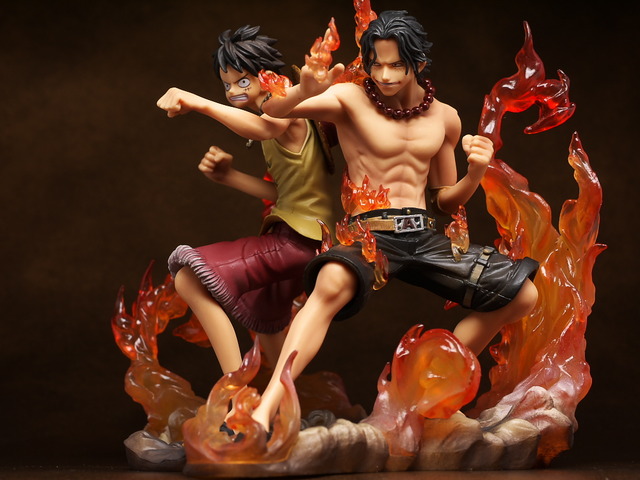 ワンピース DXフィギュア BROTHERHOOD ルフィ&エース ワンピース DXフィギュア BROTHERHOOD ルフィ&エース