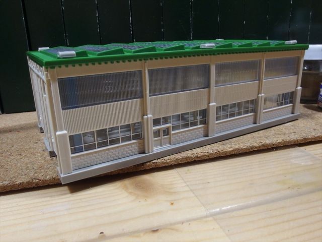 Nゲージ鉄道模型 機関庫の点灯化 遮光の為塗装する その3 Nゲージ鉄道模型 機関庫の点灯化 遮光の為塗装する その3
