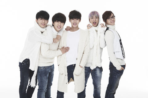B1A4の日本ファースト・コンサート、1万人のファンの熱い声援を B1A4の日本ファースト・コンサート、1万人のファンの熱い声援を
