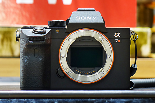 ソニーストア大阪でα7RIII(ILCE-7RM3)を体験してきたので実機 ソニーストア大阪でα7RIII(ILCE-7RM3)を体験してきたので実機