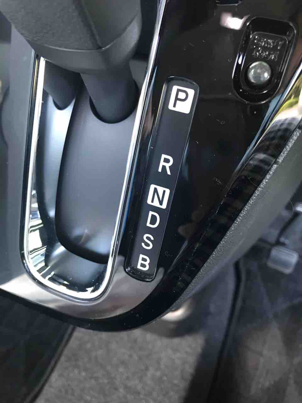P R N D S B AT 