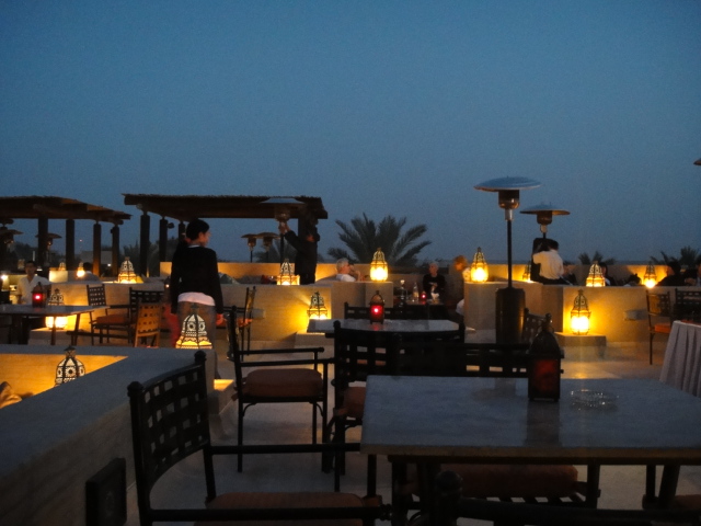 海外投資＆グルメ-香港マイタン日記:ドバイ紀行 Al Sarab Rooftop Lounge(JUMEIRAH BAB AL SHAMS ...