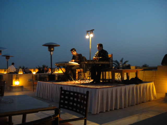 海外投資＆グルメ-香港マイタン日記:ドバイ紀行 Al Sarab Rooftop Lounge(JUMEIRAH BAB AL SHAMS ...