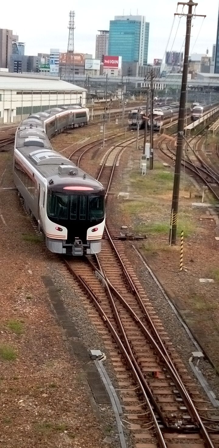 HC85 : れいるロード165