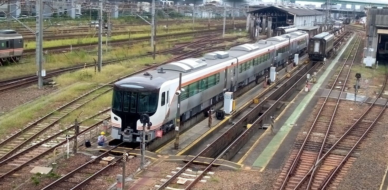 HC85 : れいるロード165