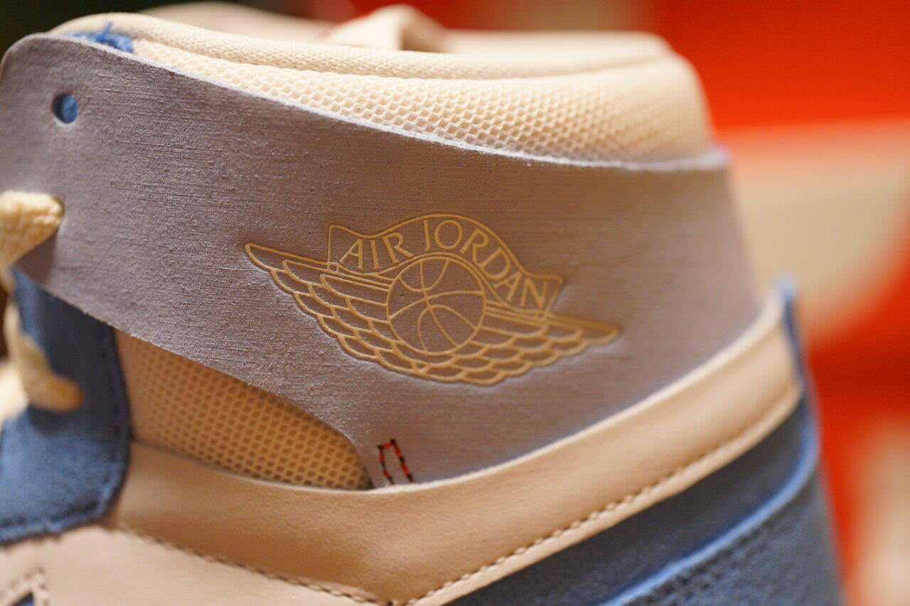 NIKE WMNS AIR JORDAN1 ZOOM CMFT 2 UNIVERSITY BLUE : ああ NIKE WMNS AIR JORDAN1 ZOOM CMFT 2 UNIVERSITY BLUE : ああ