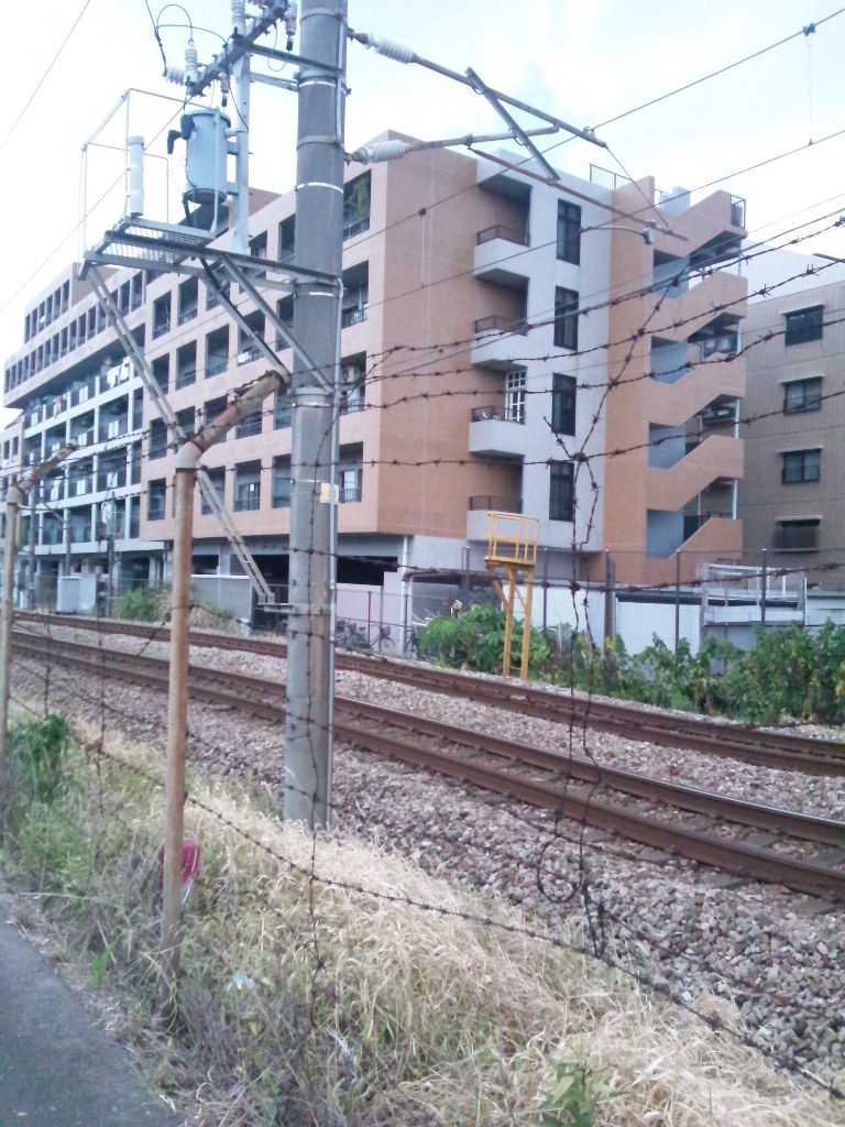 Old Itazuke air baseの遺物であるフェンス : ahiruoyajiscalemodelのblog