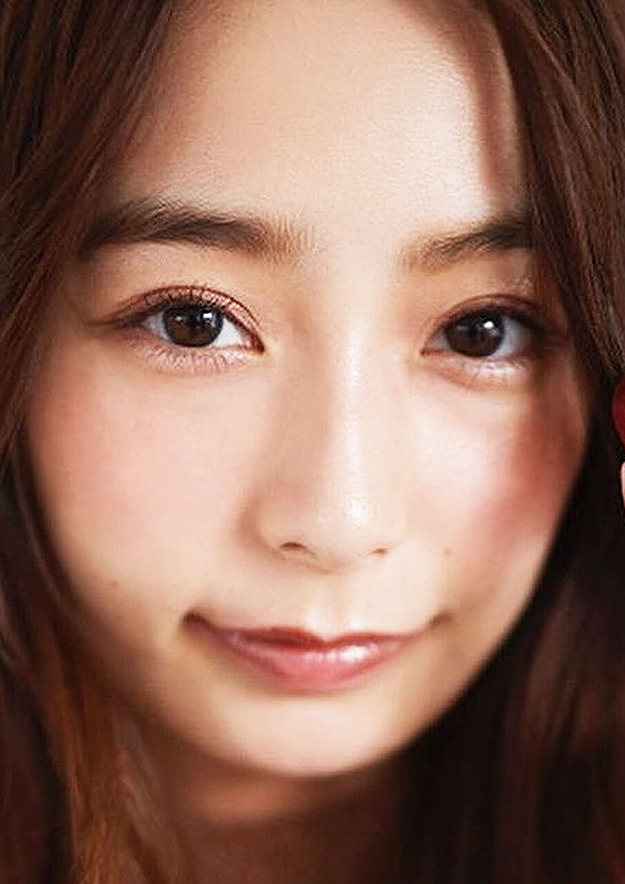 宇垣美里 : 顔アップ特集 [綺麗な女優・アイドル・モデル、芸能人の顔アップ画像研究所（顔面アップ同好会～顔好きによる顔好きのための好きサイト）]