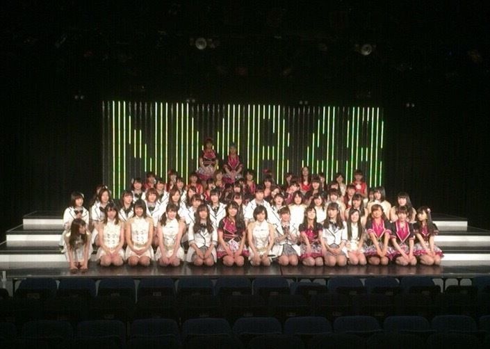 AKB48タイムズ（AKB48まとめ） : 【NMB48/AKB48】NHK紅白歌合戦でNMBが「365日の紙飛行機」を歌う事について触れた ...