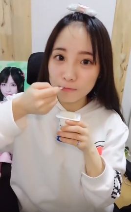 SNH48 潘瑛琪 謎リアクションのパンインチーワールド盛りだくさん 170207口袋直播 HD : SNH48SPARKS