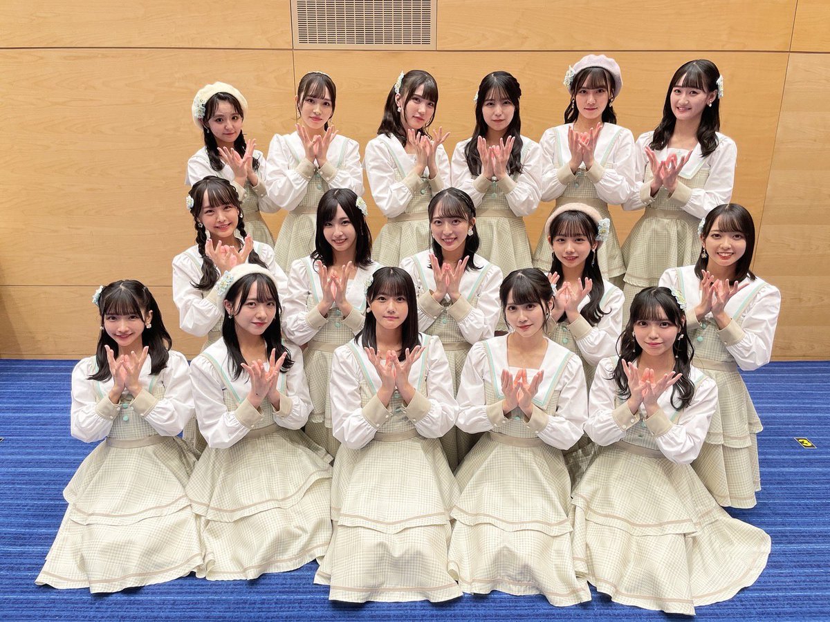 【朗報】STU48「花は誰のもの？」ダンスリリックビデオが400万回再生を突破💐 : AKBフレンド