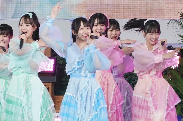 【STU48】8月6日『TIF 2023』、新衣装で「花は誰のもの？」を披露 : AKBフレンド