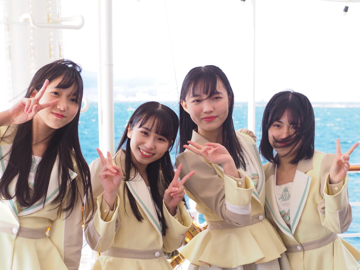 【STU48】研究生ちゃん、いたずらな風にも笑顔を絶やさない🥰【#岡田あずみ #岡村梨央 #久留島優果 #諸葛望愛】 : AKBフレンド