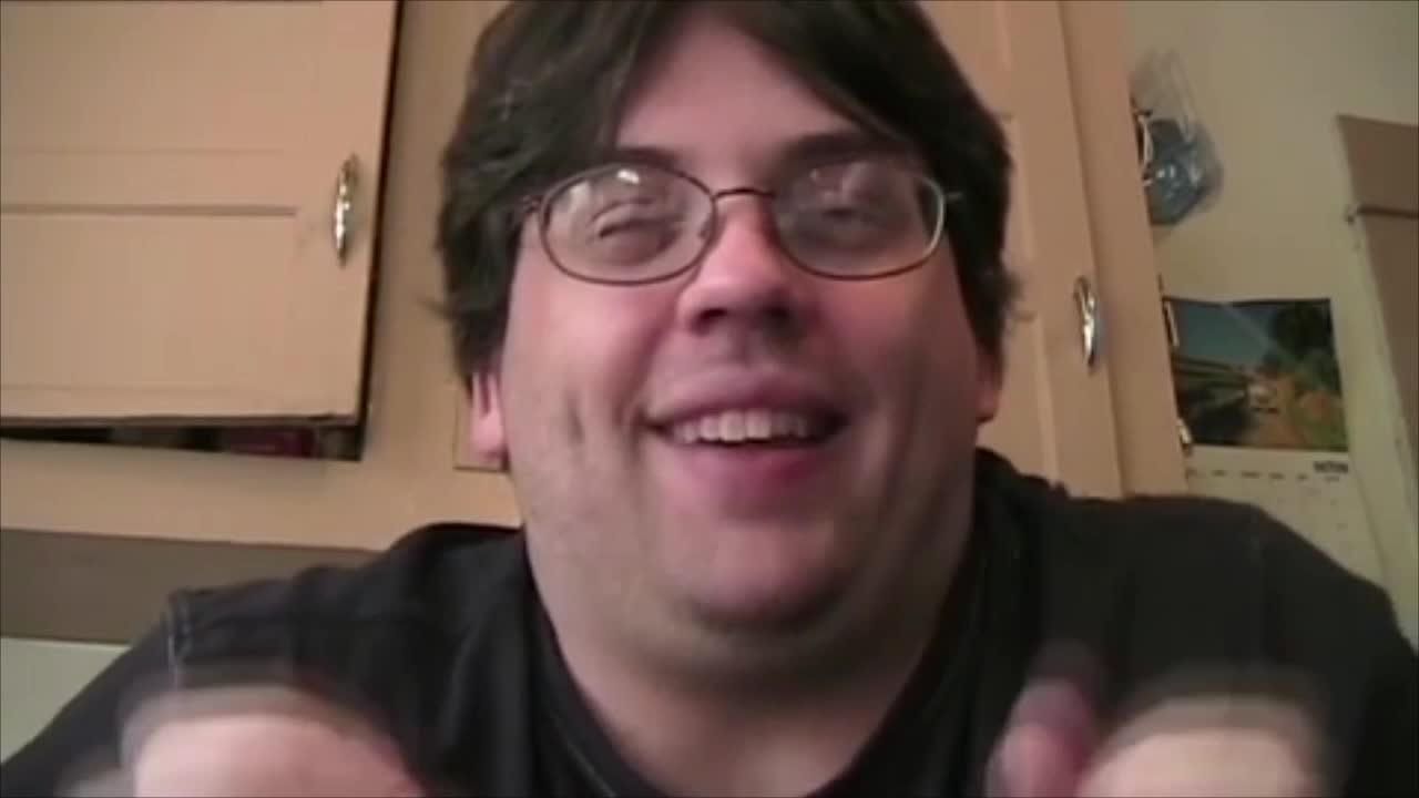 【警察出動】やあウォルター！新しい彼女を紹介するよ【hi walter i got a new gf today】 : 最高の国