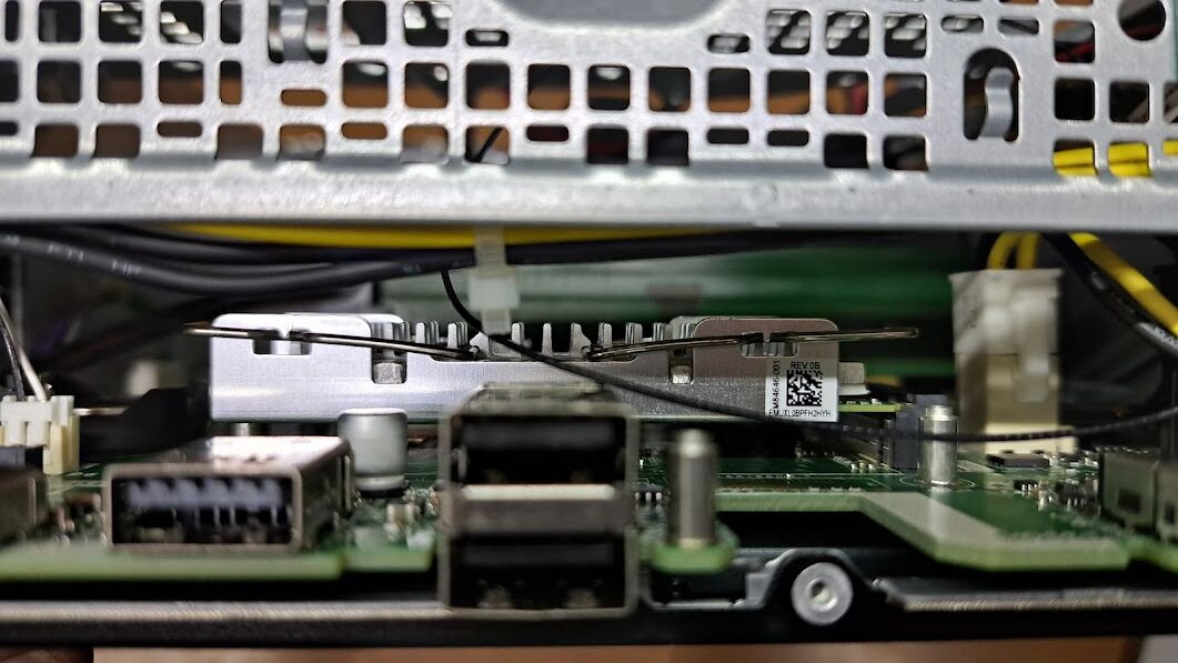 HP Pro SFF 400 G9 SSD換装作業 : 湘南のパソコン修理専門店 下田商会 0466-48-2386