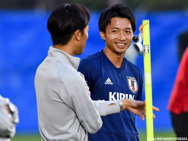 《日本代表》森保監督はなぜ一度も起用しなかった柴崎岳をカタールW杯に招集したのか。「なぜ使わないのかストレートに話した」 : JとFの歩き方