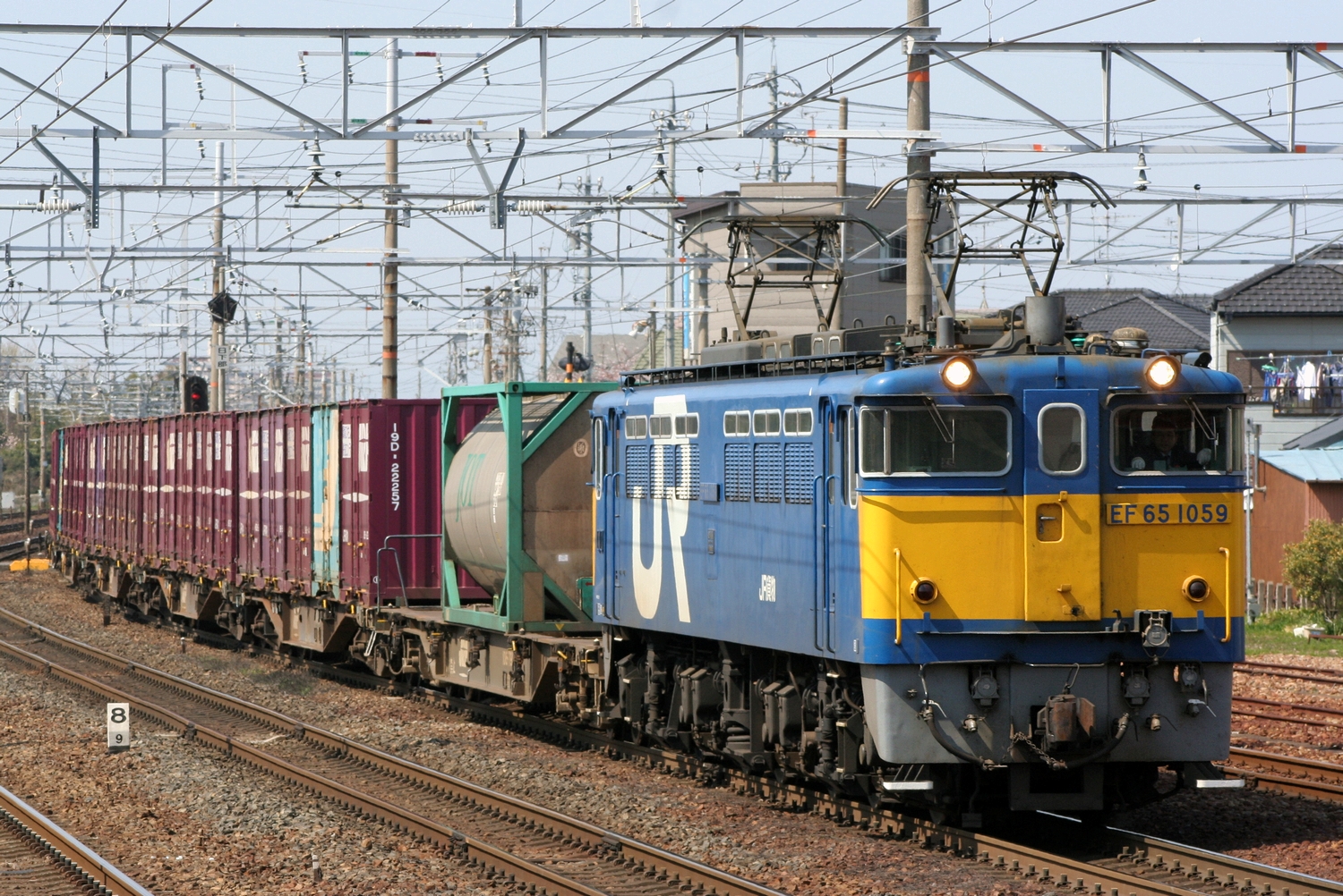 【JR貨物】EF65 1059号機（試験塗装） : 写真あげ庫