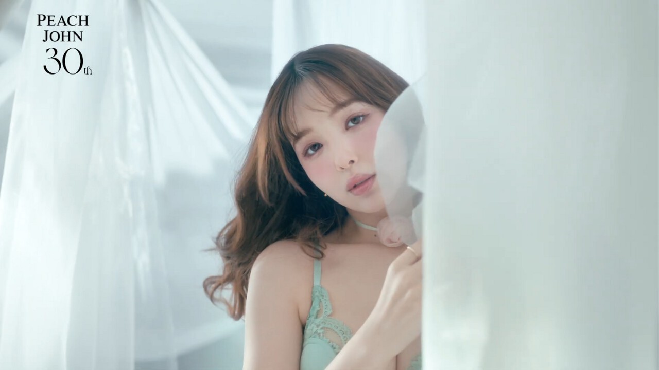 【下着動画】藤田ニコルのピーチジョン新CM、エッチすぎるwwwwwwwwwランジェリー姿でくっきり谷間をご披露！！ : もきゅ速(*´ω`*)人(´･ェ･`)