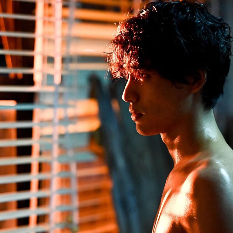 福士蒼汰、筋肉ムキムキでイケメンすぎる！上半身裸の画像が腹筋バキバキ！ドラマDIVER写真が反響！ : もきゅ速(*´ω`*)人(´･ェ･`)