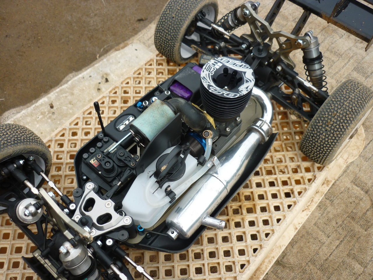 新品投入！！ : AQUA RC BuggyCourse blog