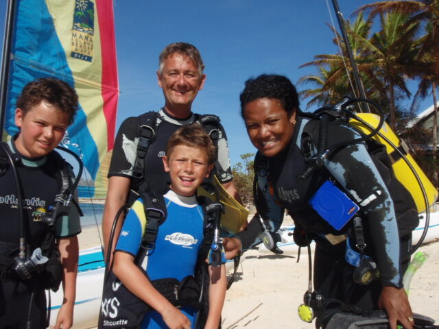 27/12/09 Discover Scuba Diving!! : 🐠AQUA TREK MANA 公式ブログ🐠