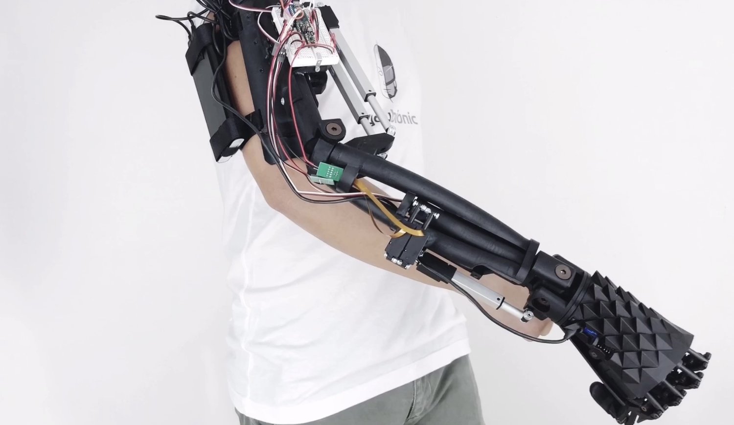 Youbionicが開発しているロボットハンド「Youbionic Arm」がスゴイ！ : 0を1にする！ 検査機メーカーになった町工場のブログ