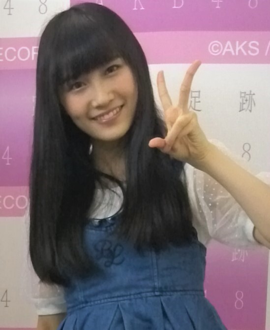 【闇深】元AKBが『ホロライブ』VTuberデビュー！素顔も美人じゃないとVになれない時代に……『響咲リオナ』 元AKB48立仙愛理 (25歳)『綺々羅々ヴィヴィ』 元NMB48矢倉楓子(27 ...