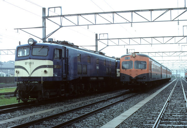 国鉄からJRに変わったころ:西浜松疎開車両 EF581 飯田線の旧型国電