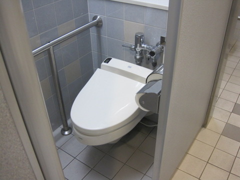 トイレ設備調査日記atosatu : 稚内空港