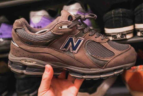 new balance mr2002cu : 仕出し屋とイタリアンンとあつブログ