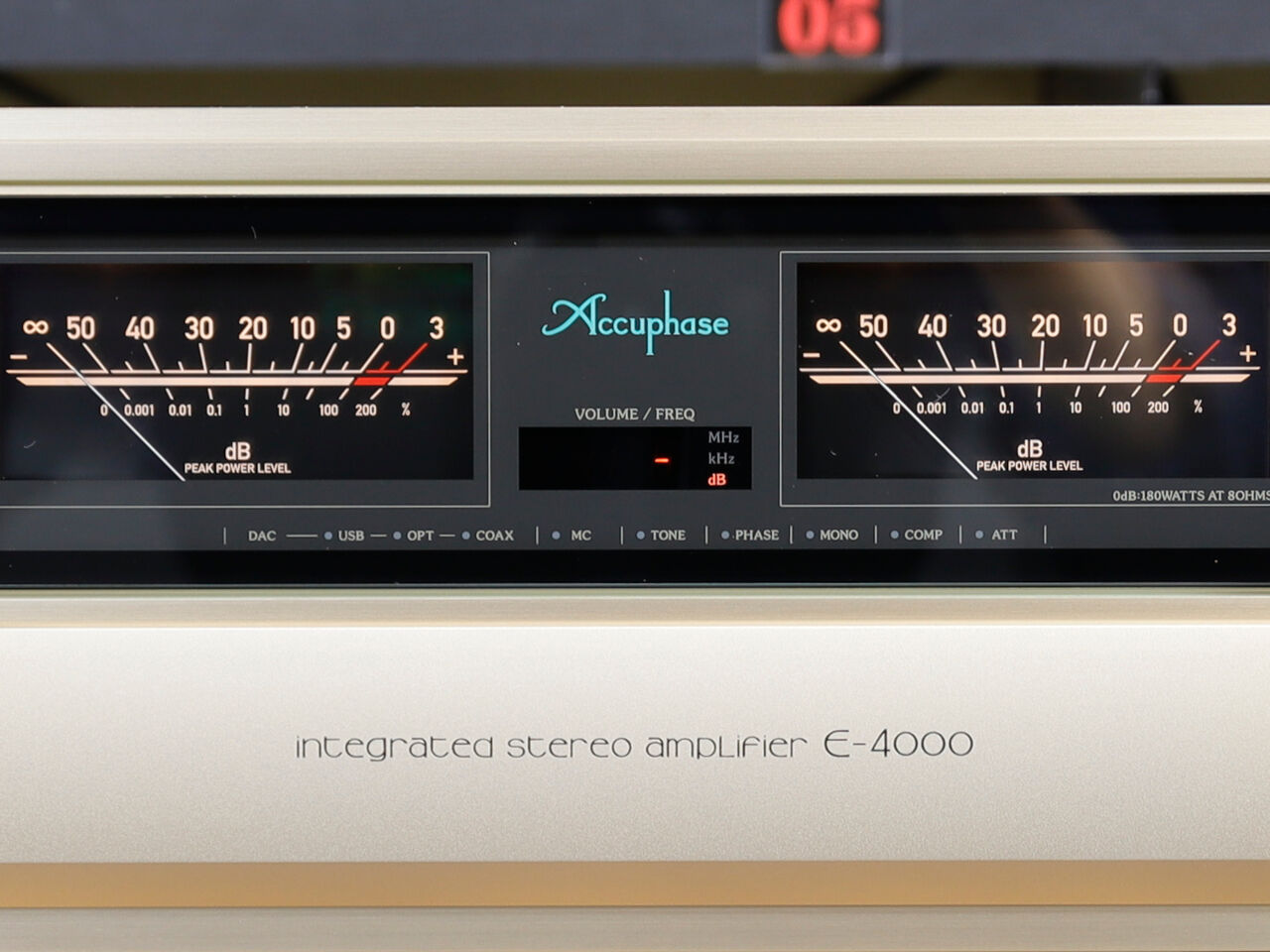 Accuphase E-4000 プリメインアンプ、展示開始です！ : オーディオユニオンお茶の水店 | オーディオの販売・中古買取 （東京都千代田区 御茶ノ水駅すぐ）