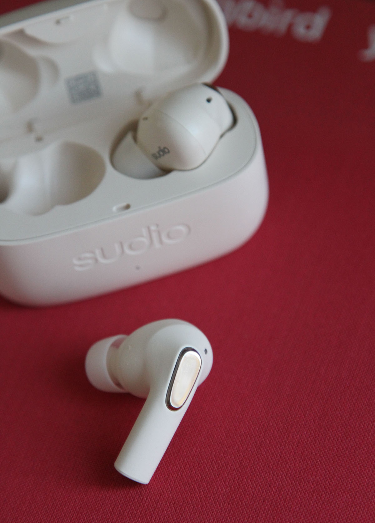 いい音〜また英語の勉強する気になった。sudio E2レビュー【PR】 : Aula Powered by ライブドアブログ