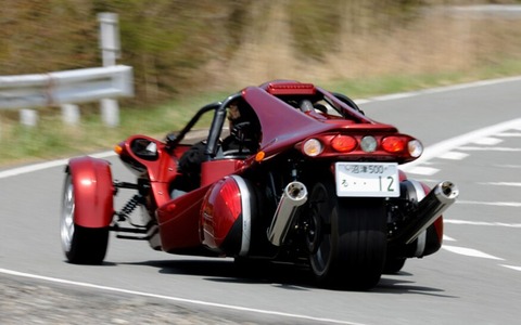 海外自動車試乗レポート : カンパーニャ T-REX 14R 試乗レポート