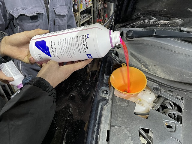 ポルシェ VW ウォーターポンプ カイエン 958 3.6 トゥアレグ 7PCGRS 7PCGRA URO製 95810603304 ...