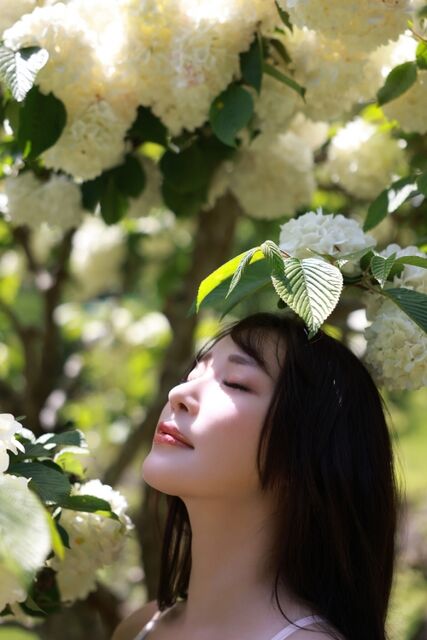 エイトマン所属「女神ジュン」初ヌードグラビア♥ : 風俗まにあ