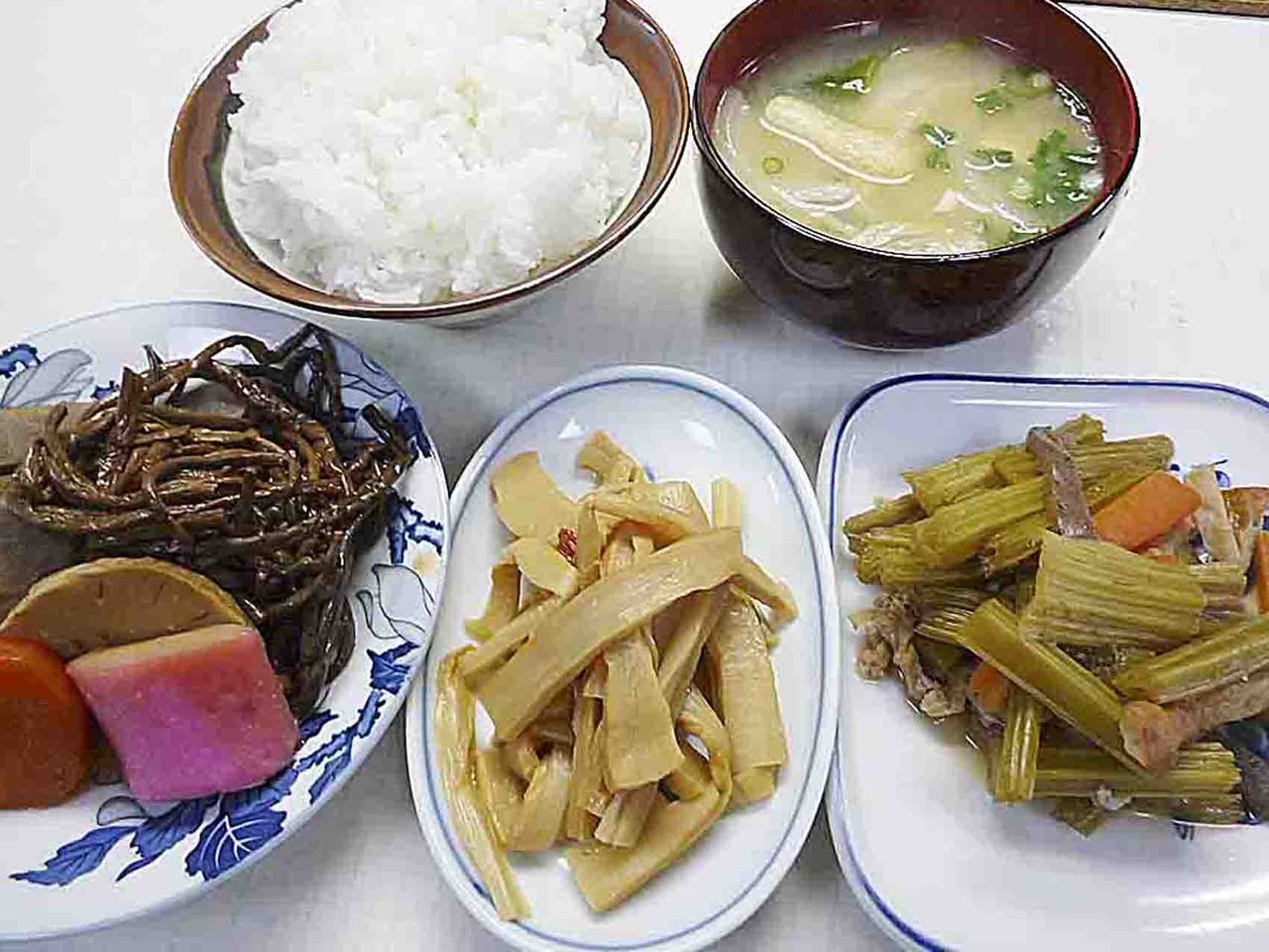 春の菜 : ひょうたん鯰