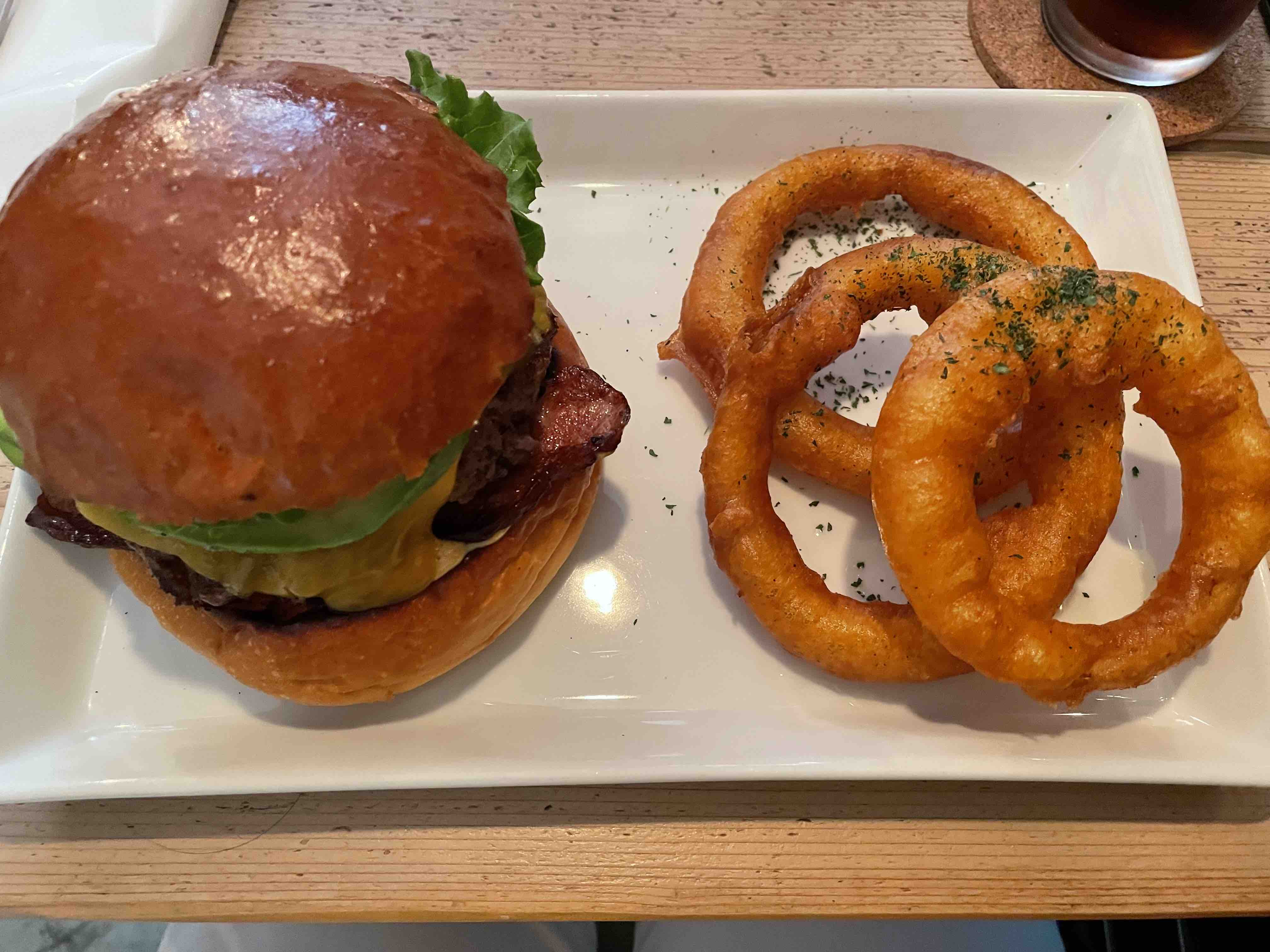 【おでかけ】王道～変わり種まで種類豊富でおいしい！／craft Burger co.北堀江店 : のんべえ主婦の日常