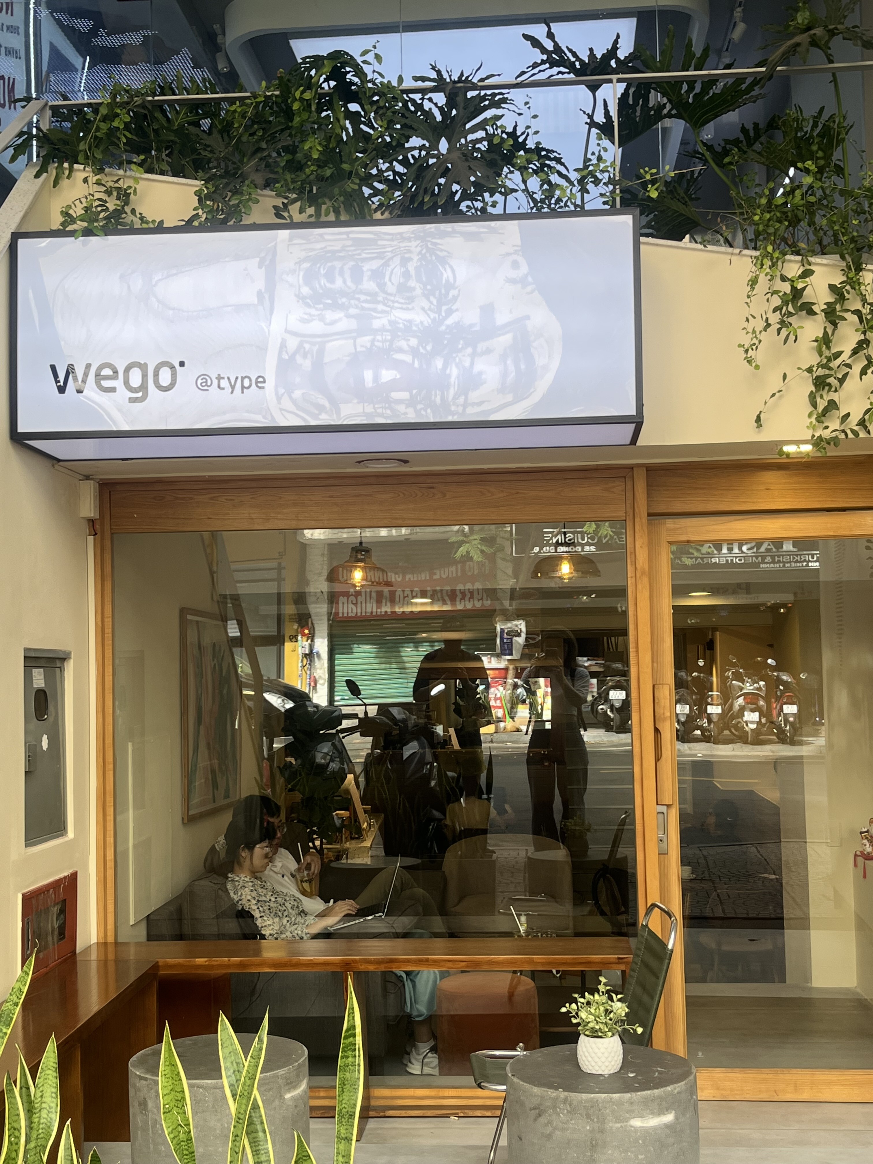 ホーチミン Wego cafe : 世界一周アヤレミ旅 Powered by ライブドアブログ