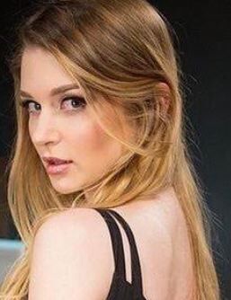 Bunny Colby Biography, Net Worth, Wiki and New Updates : F1 Clothes