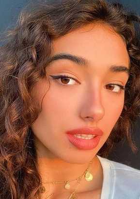 Everything About Kathleen Hixson, Her Wiki, Biography, Net Worth, Age ...