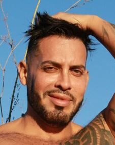 Viktor Rom Biography, Net Worth, Wiki and New Updates : F1 Clothes