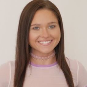 Zoe Bloom Wiki, Biography, Net Worth, Age, Boyfriend and Weight : F1 ...