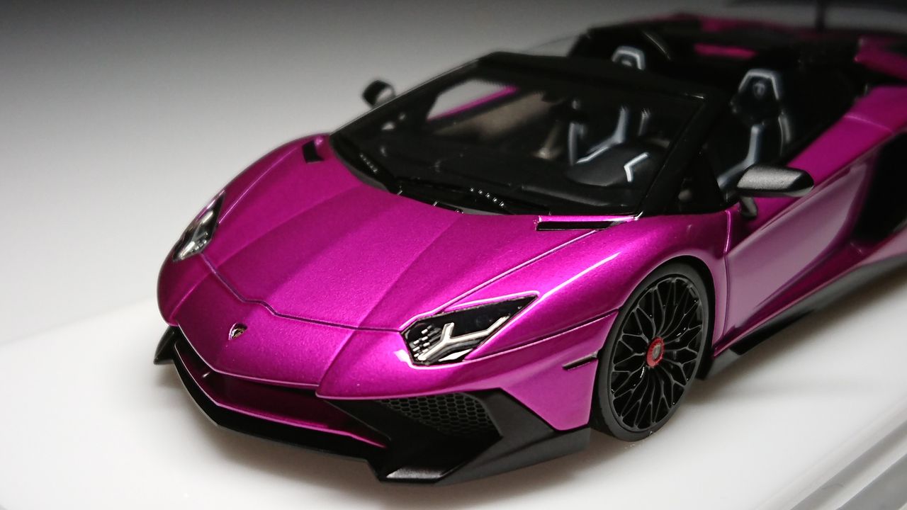 さすがメイクアップ、見事です!Eidolon 1/43 Lamborghini さすがメイクアップ、見事です!Eidolon 1/43 Lamborghini