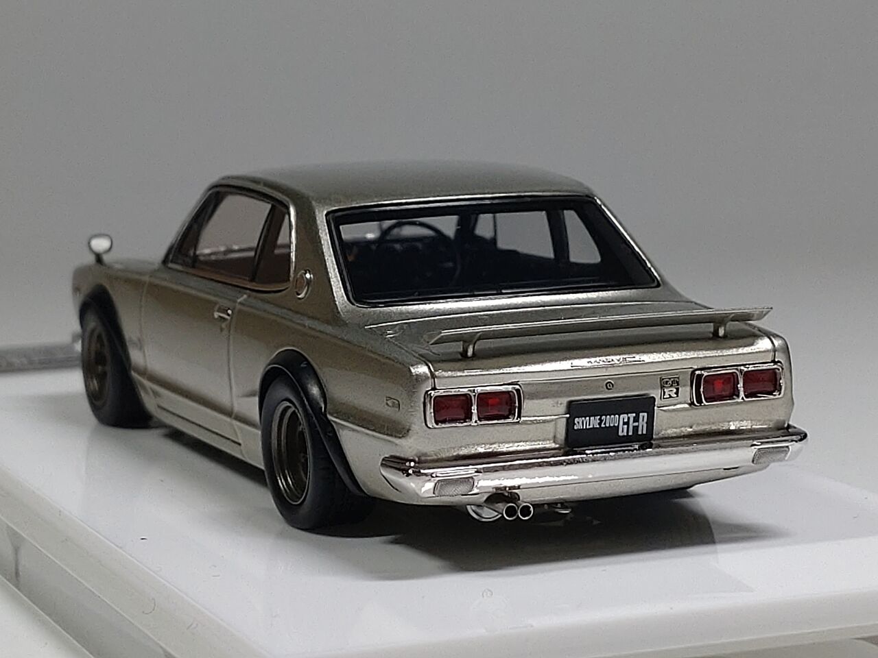 本当は..Vision 1/43 NISSAN SKYLINE HT 2000GT-R(KPGC10 本当は..Vision 1/43 NISSAN SKYLINE HT 2000GT-R(KPGC10