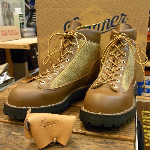 BareFoot:Danner Light ダナーライト