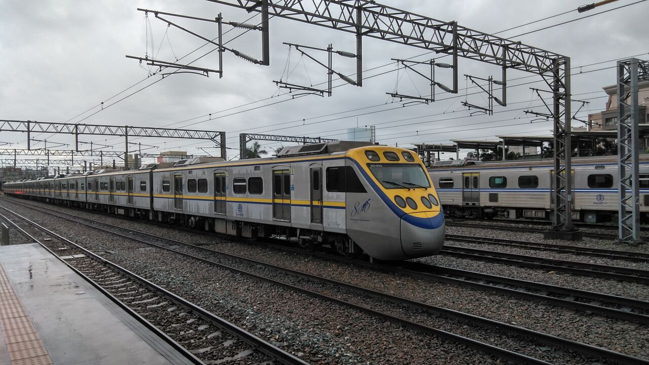 三鶯重工 台湾EMU800 通勤電車 : 日本と台湾他海外の鉄道、鉄道模型