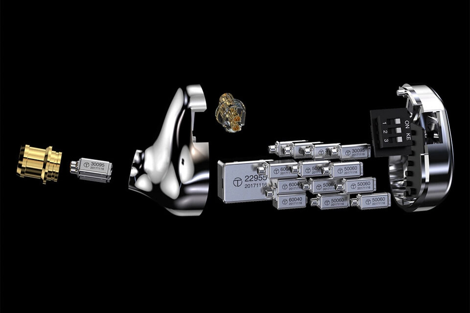 bisonicr keep walking. : 「TRN BA16」 怒濤の片側16BA構成。超多ドラながら明瞭でスッキリした質の良い ...