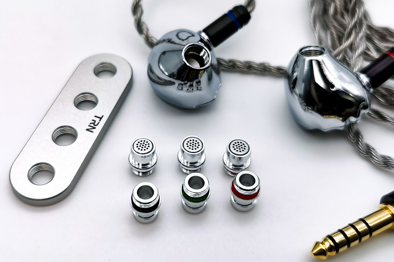 bisonicr keep walking. : 「TRN SHELL」 3種類のダイナミックドライバーと平面駆動ユニットによる3DD ...